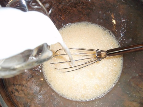 cómo hacer Golden Syrup o sirope dorado casero | Tarta de manzana